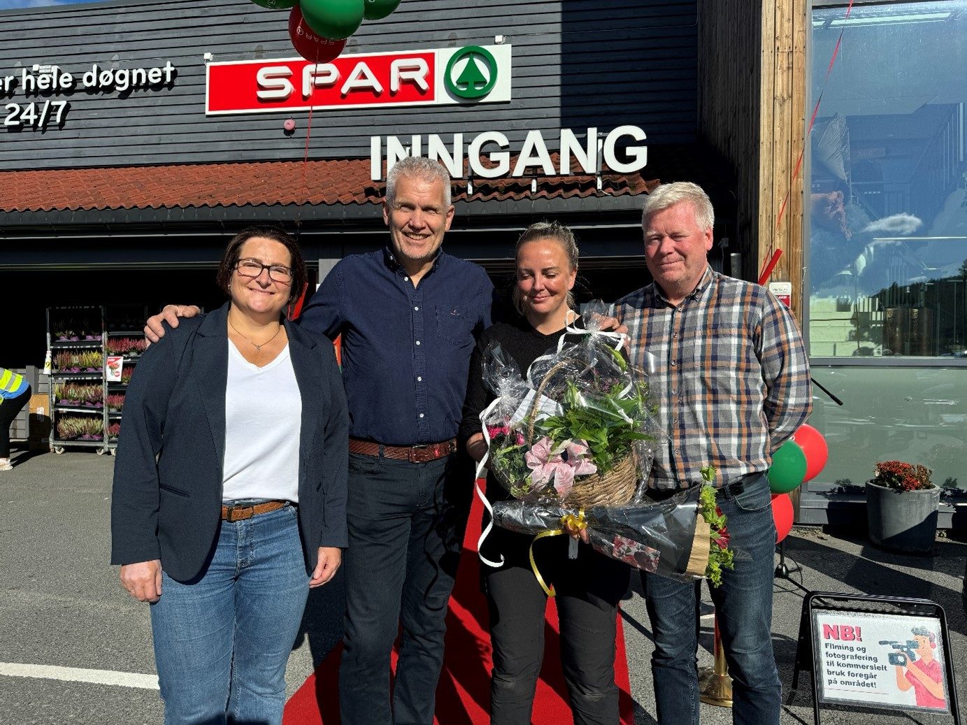 Åpnet verdens største høyteknologiske spar-butikk: – Jeg liker hvor ...